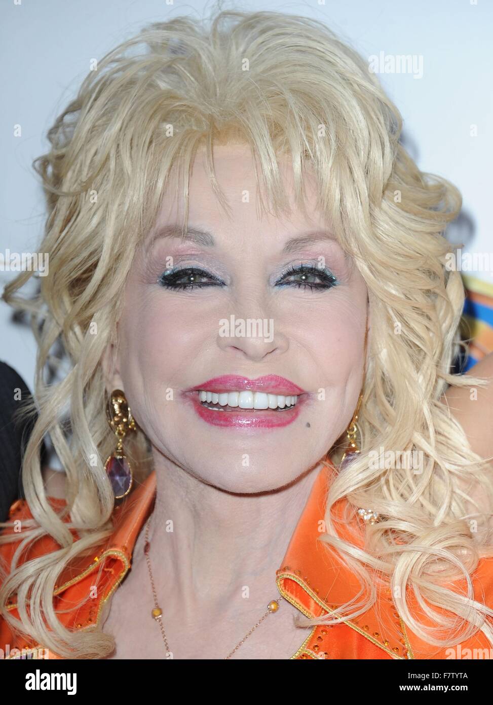 Los Angeles, CA, USA. 2nd Dec, 2015. at arrivals for Dolly Parton's ...