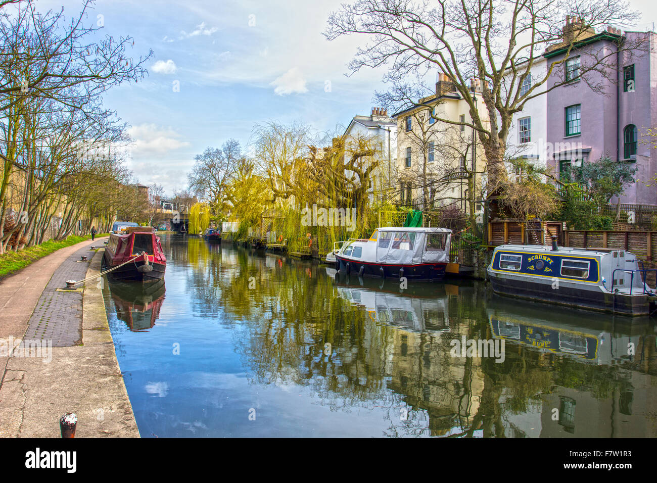 regents canal in London Stock Photo - Alamy