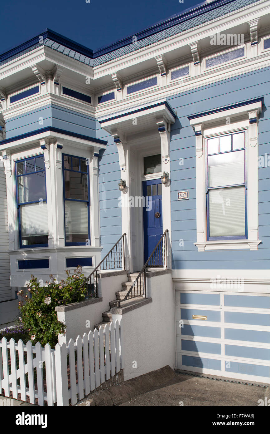Blue house san francisco hi-res stock photography and images - Alamy