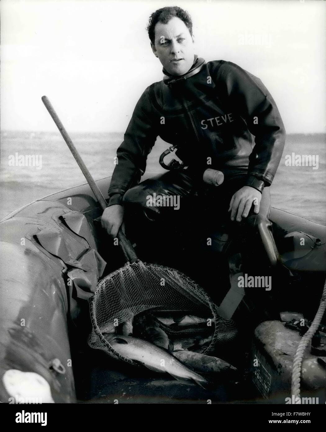 Royal navy diver 1970 hi-res stock photography and images - Alamy