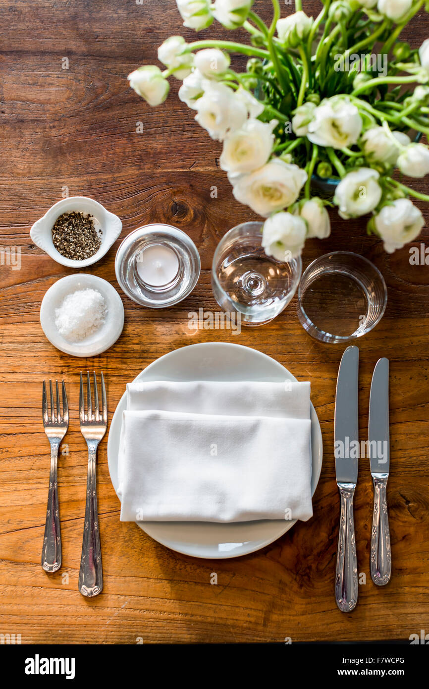 Table arrangement hi-res stock photography and images - Alamy