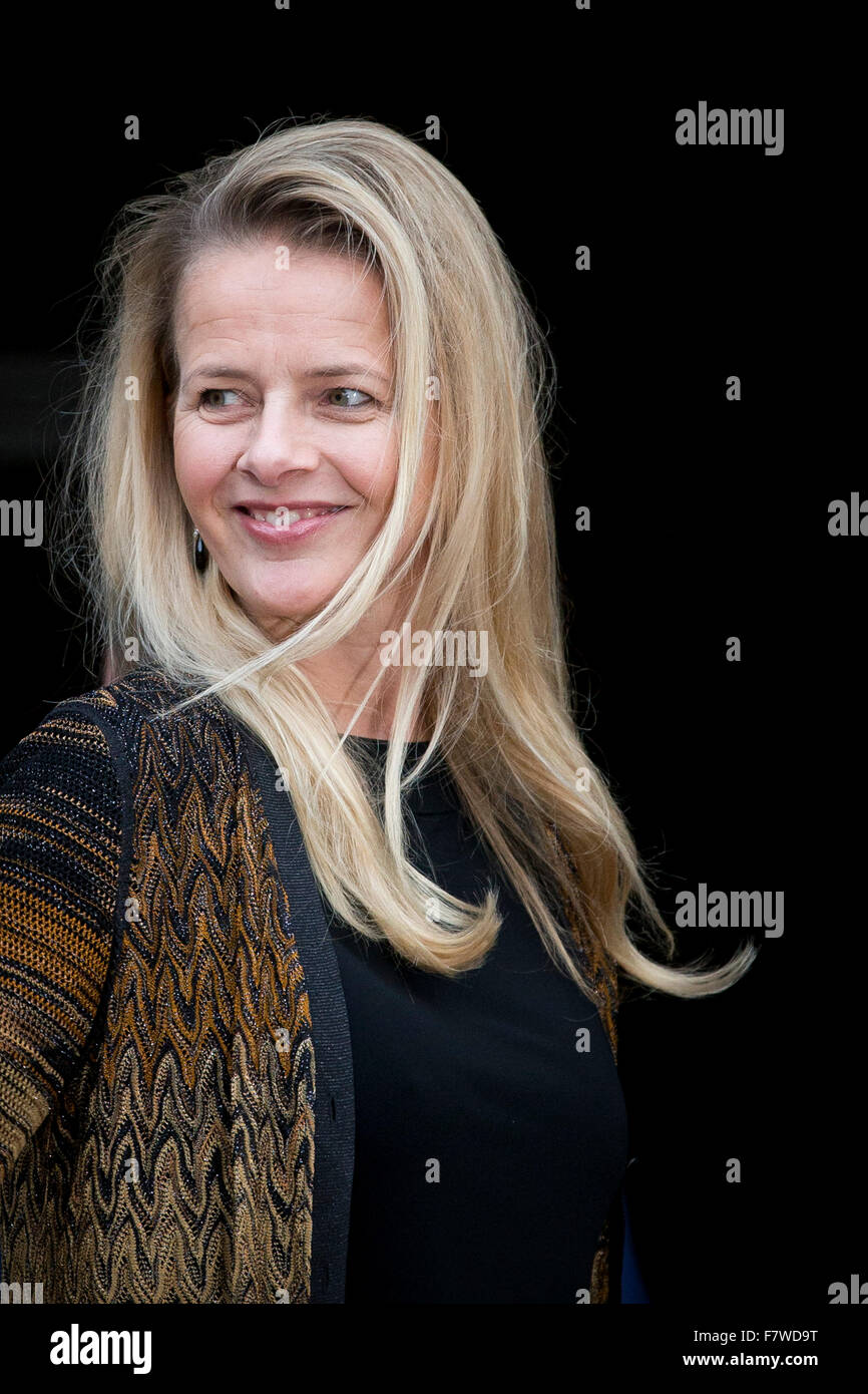 Princess Mabel of The Netherlands attend the award ceremony of the ...