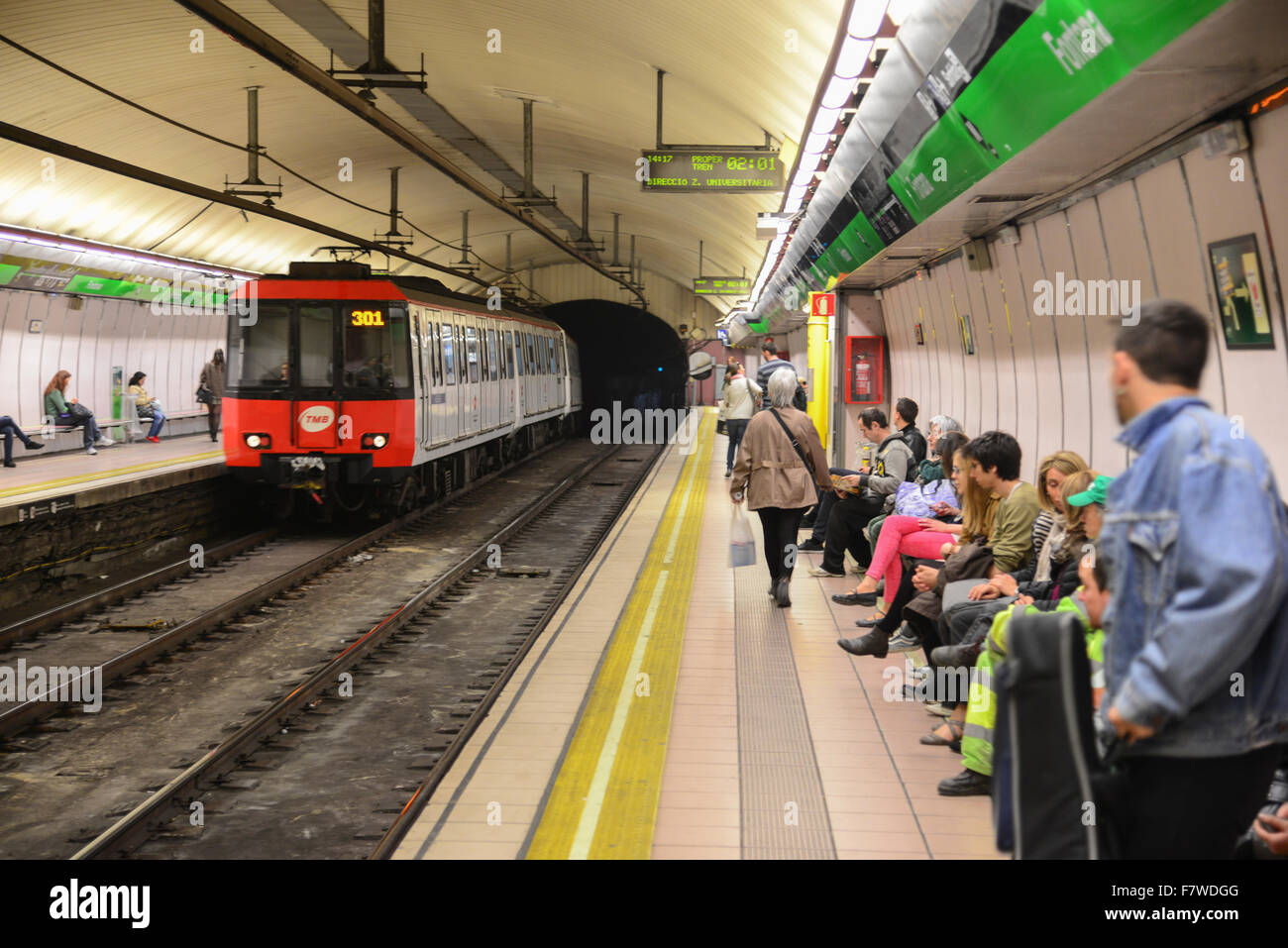 Metro in Barcelona, Spain Stock Photo - Alamy