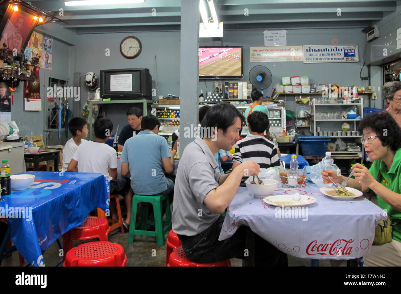 Thong Lo Night Market in Bangkok, Thailand Stock Photo - Alamy