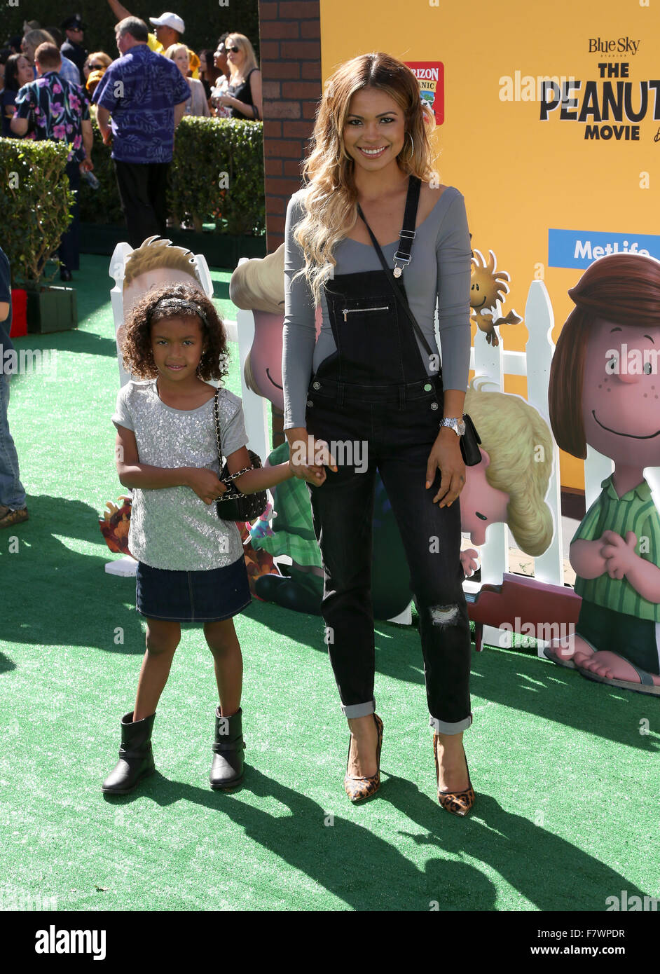 the premiere of THE PEANUTS MOVIE Featuring: Jennifer Freeman, Isabella ...