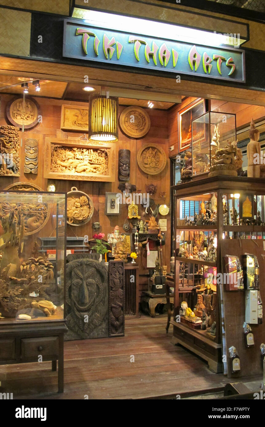 Souvenir Shop in Tiki Thai Arts Kalare Night Bazaar, Chiang Mai ...