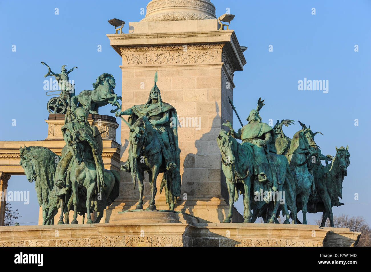 Statues in budapest hi-res stock photography and images - Alamy