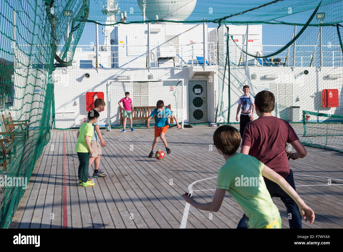 Deck ship children fun hi-res stock photography and images - Alamy