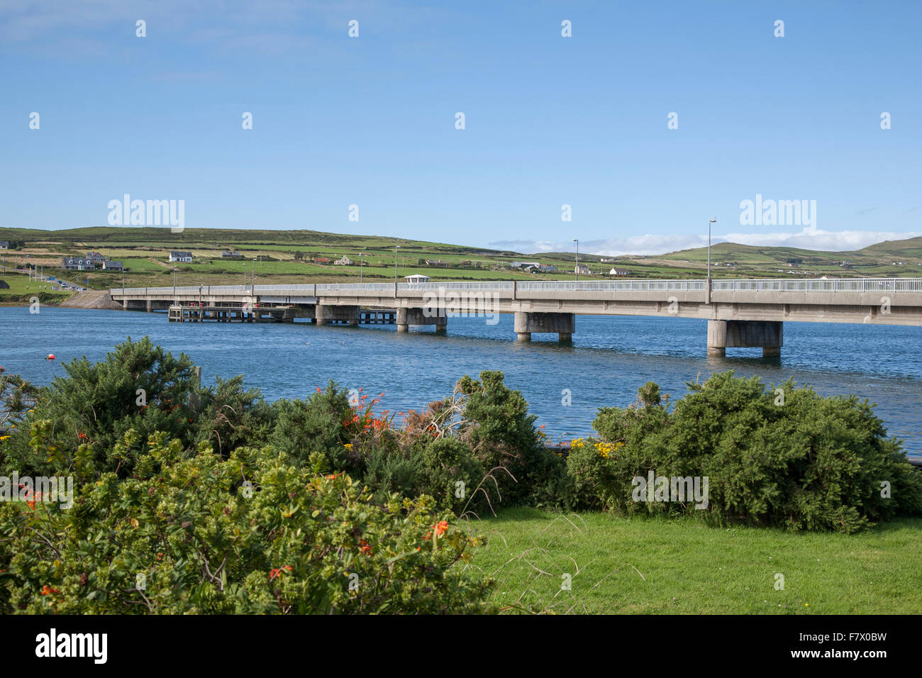 Bridge to Valentia Island from Portmagee, County Kerry, Ireland Stock ...