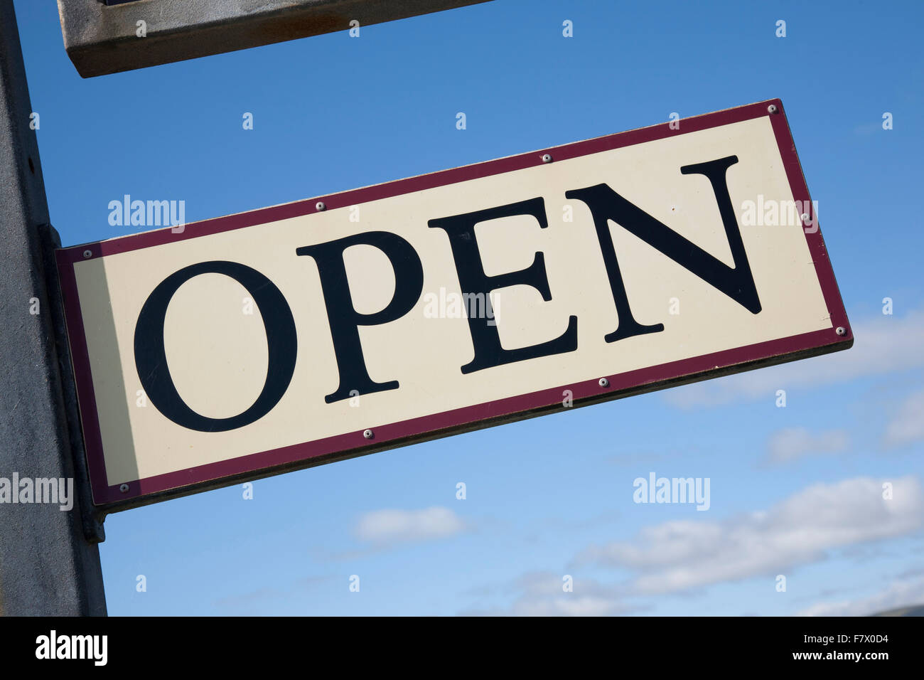 Open Sign on Diagonal Slant Stock Photo - Alamy