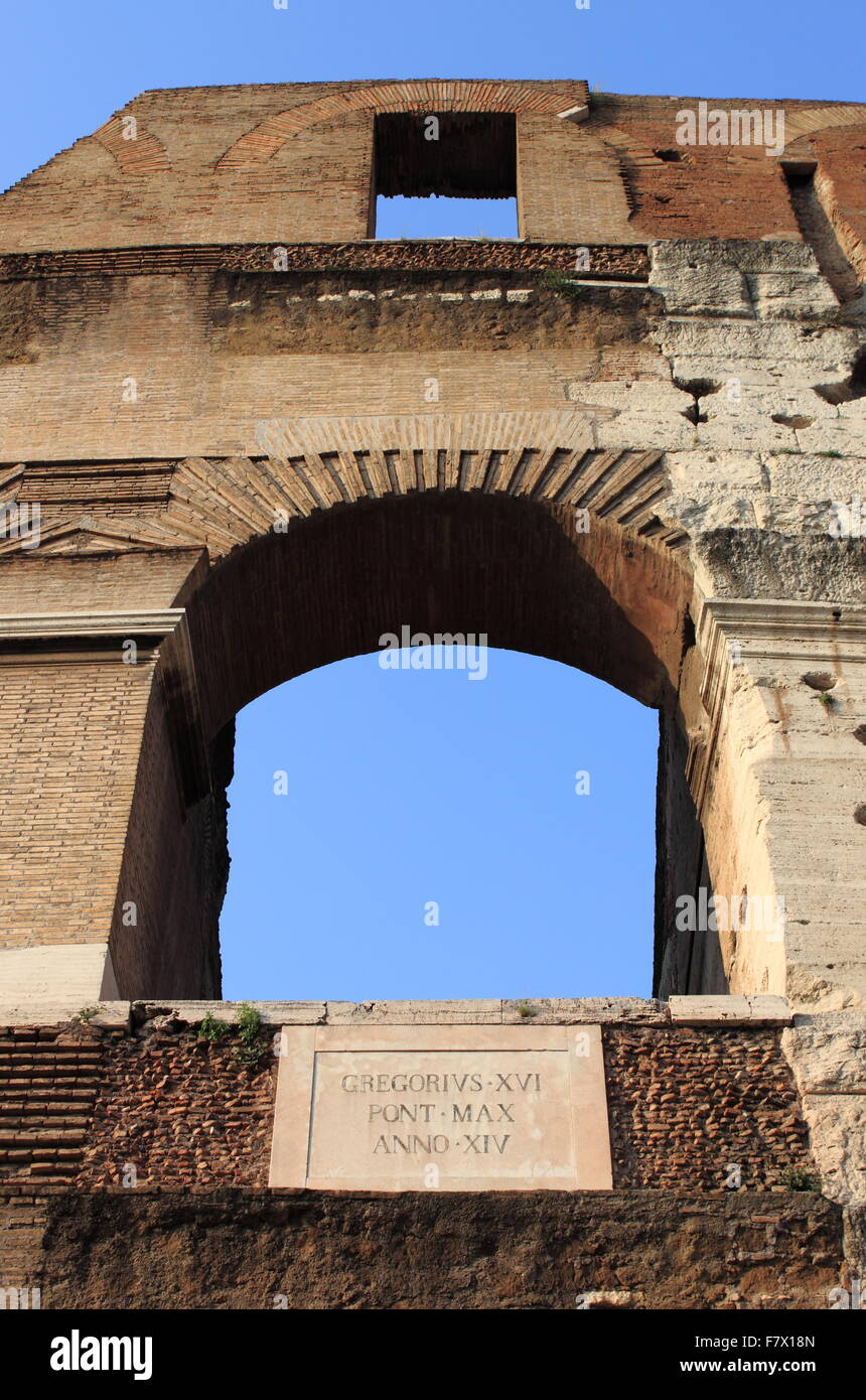 Detailed view of an arch of Colosseum in Rome, Italy Stock Photo - Alamy