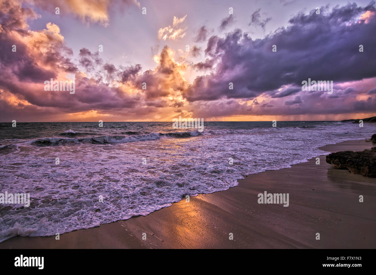 Brighton beach sunset hi-res stock photography and images - Alamy