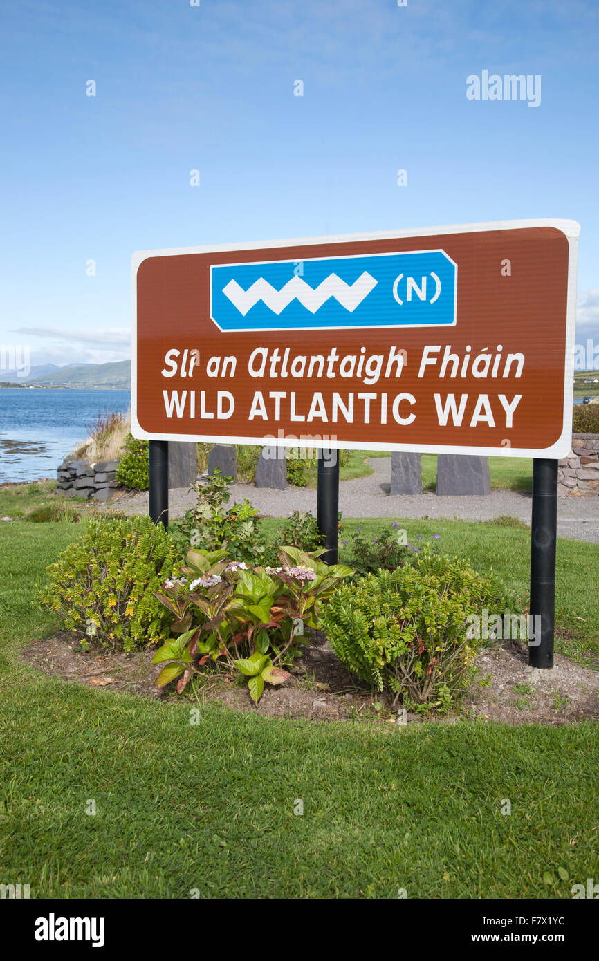 Wild Atlantic Way - Ring of Kerry Signpost; Portmagee, Irland Stock ...