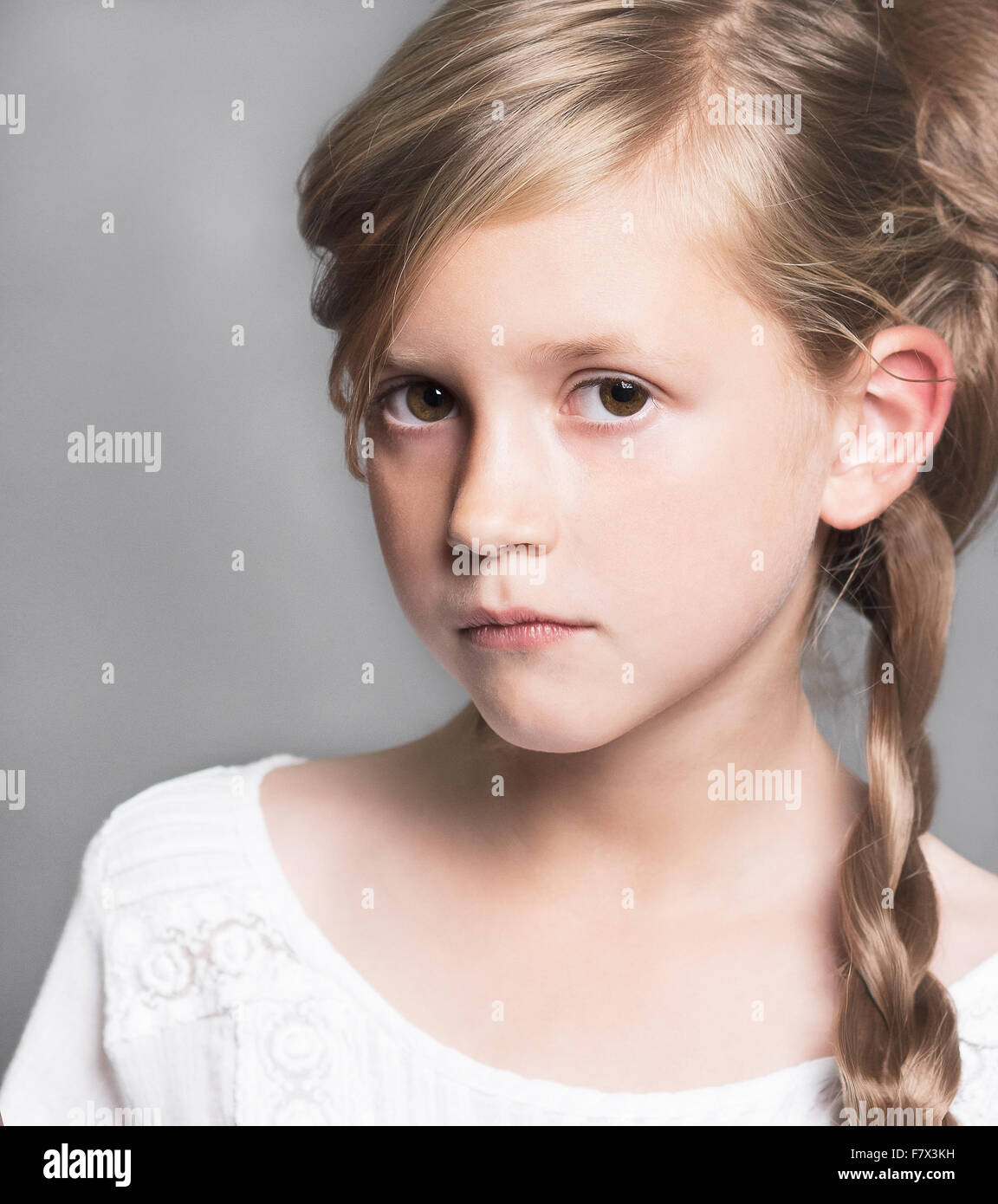 Girls with plait hi-res stock photography and images - Alamy