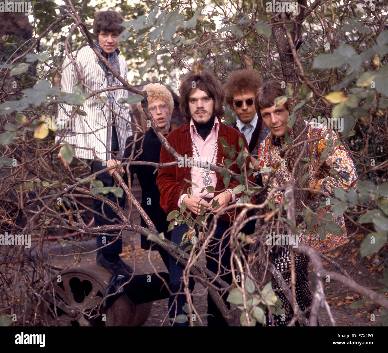 THE MOVE UK pop group in 1967. From left: Bev Bevan, Ace Kefford, Roy ...