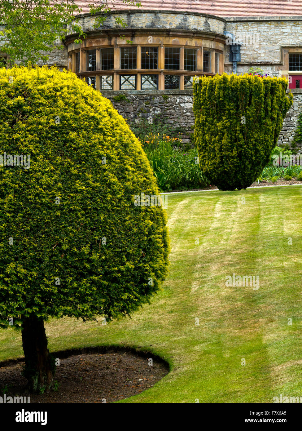 Thornbridge hall garden hi-res stock photography and images - Alamy