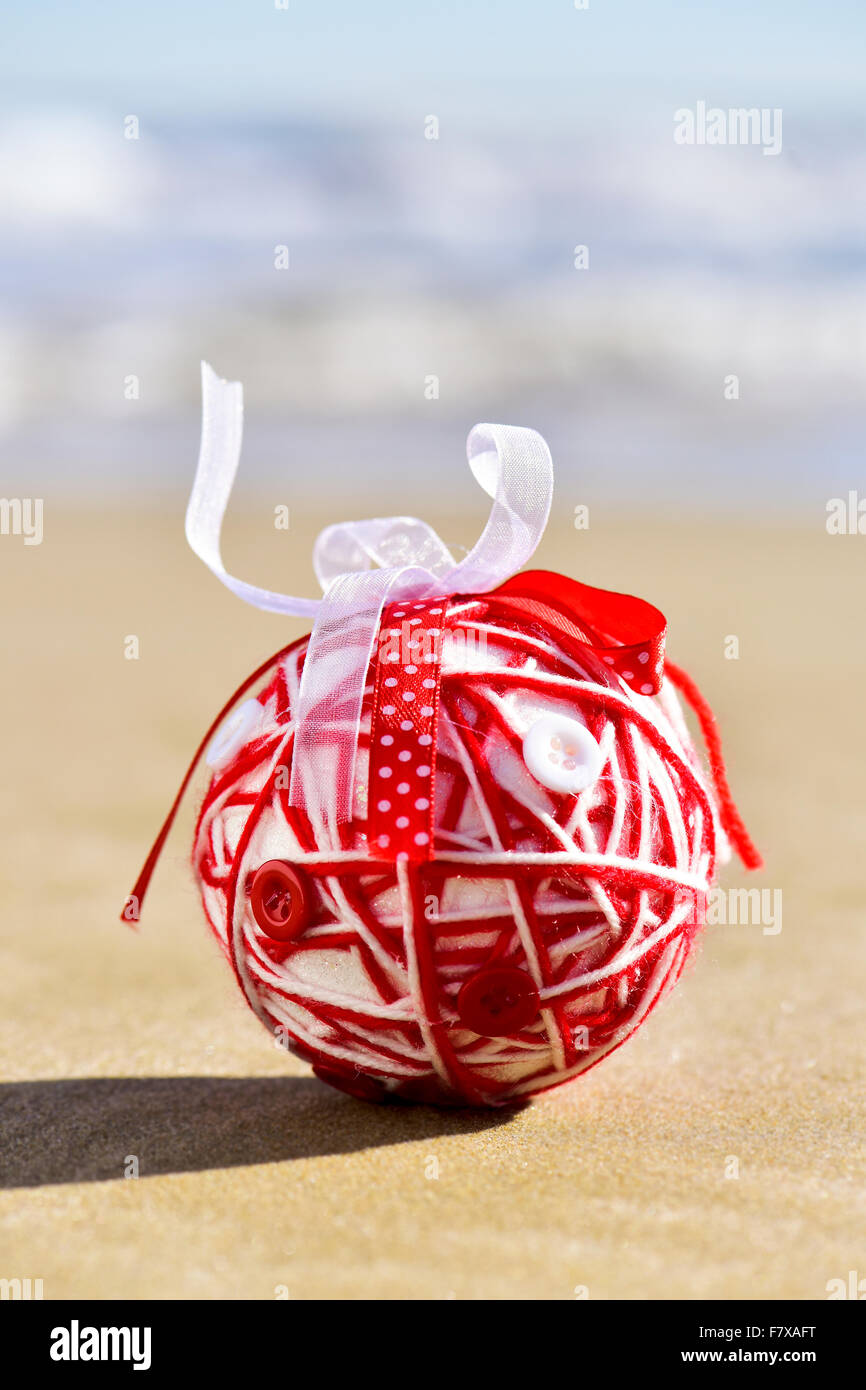 Vintage beach ball hi-res stock photography and images - Alamy