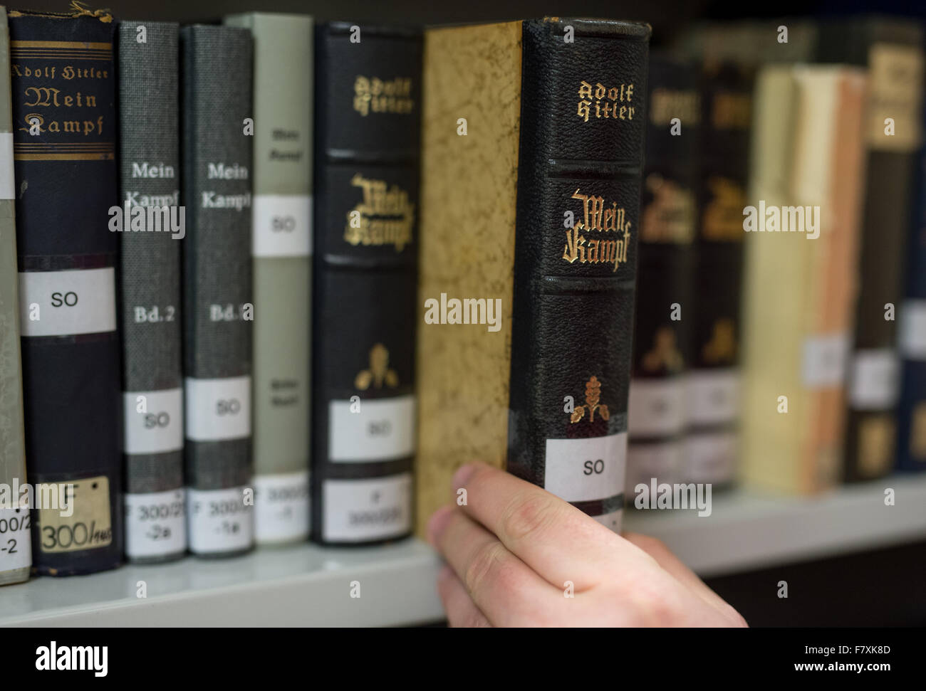 Adolf hitler mein kampf from hi-res stock photography and images - Alamy