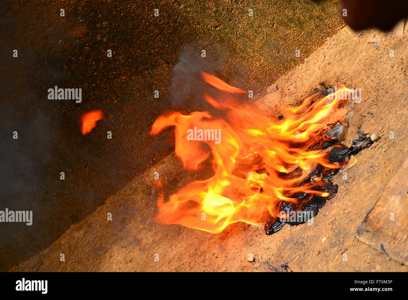 Combustion hi-res stock photography and images - Alamy