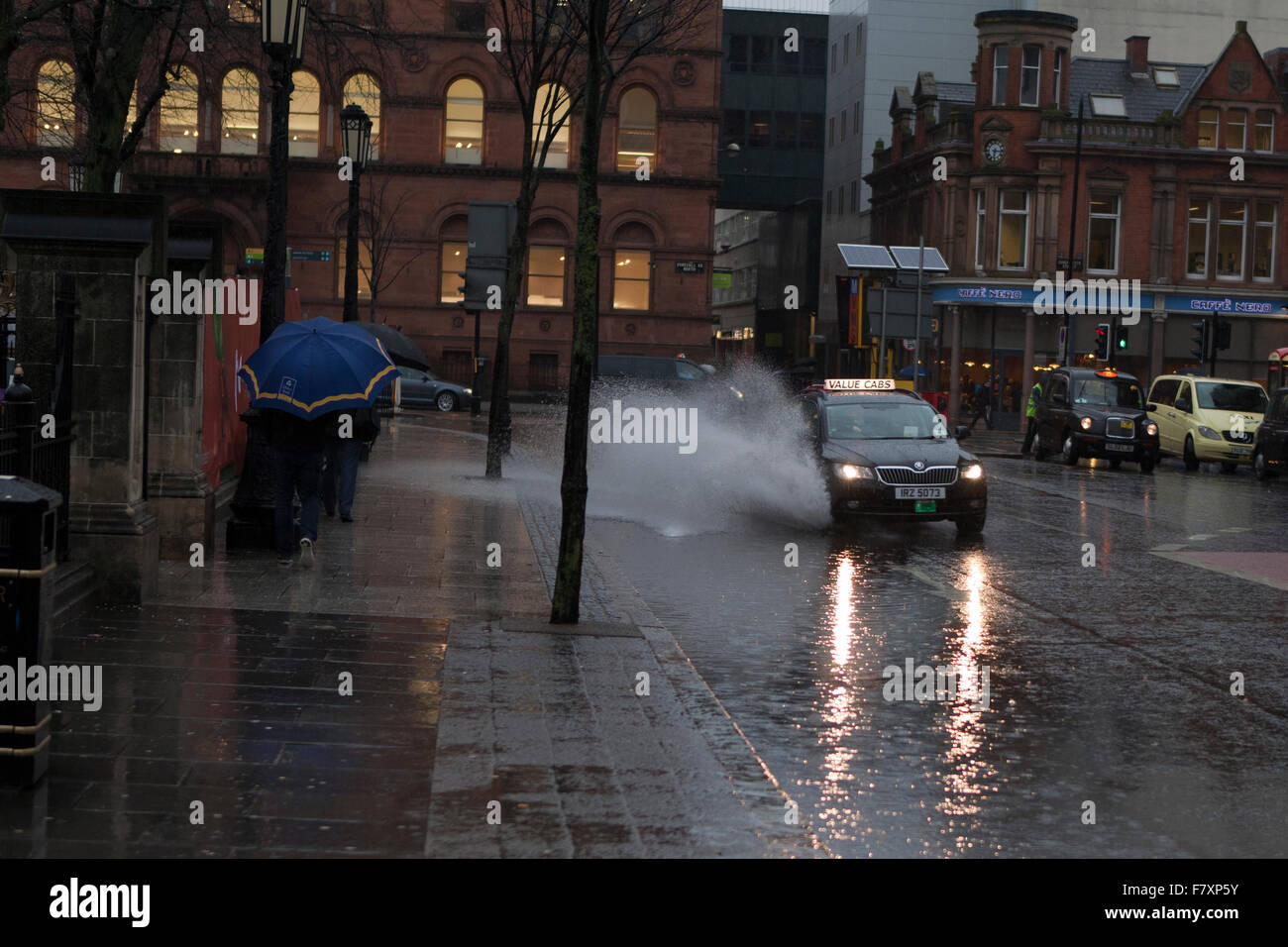 Rain fell in belfast hi-res stock photography and images - Alamy