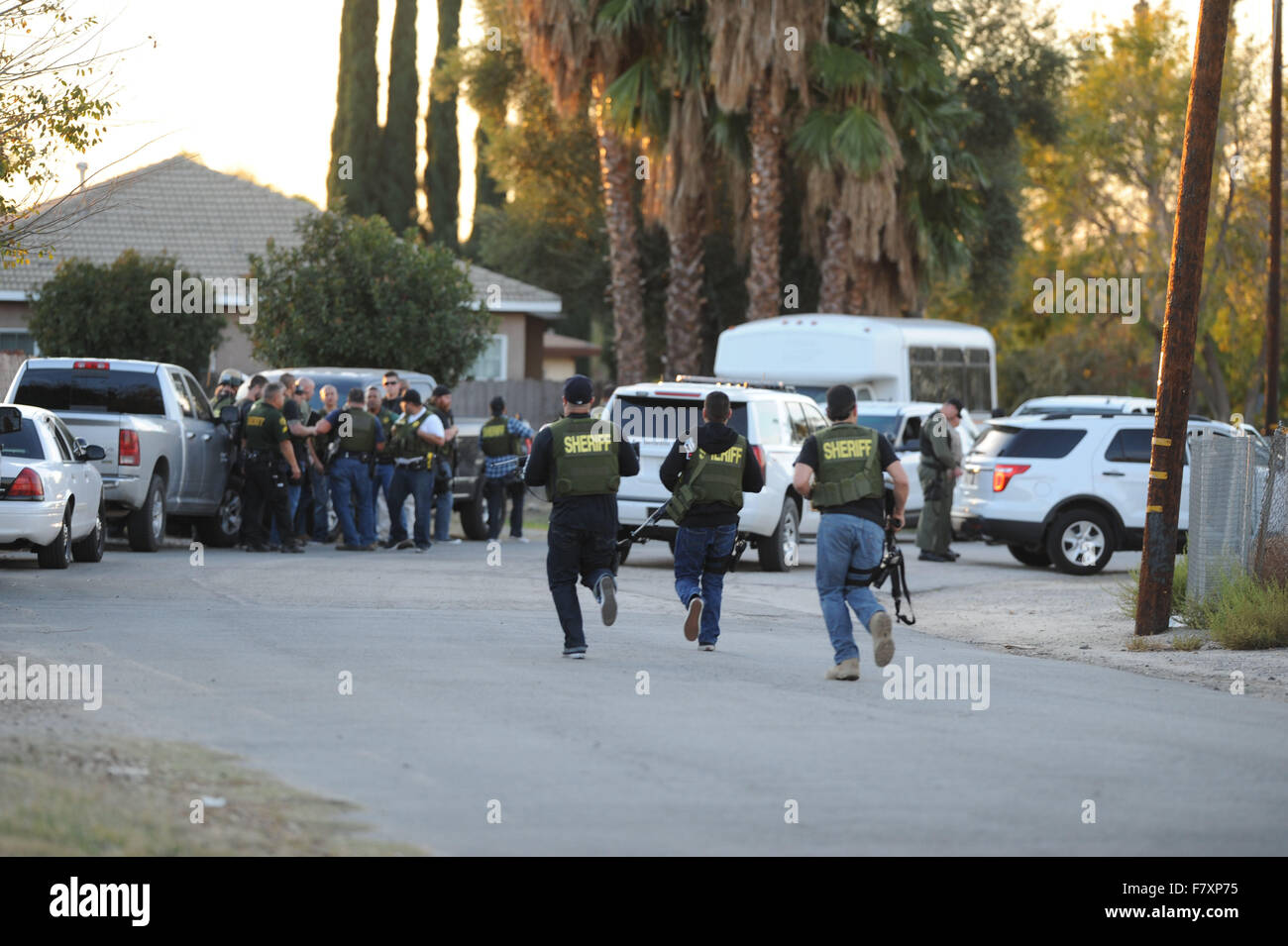 San Bernardino, California, USA. 2nd Dec, 2015. Police respond to the ... San Bernardino, California, USA. 2nd Dec, 2015. Police respond to the ...