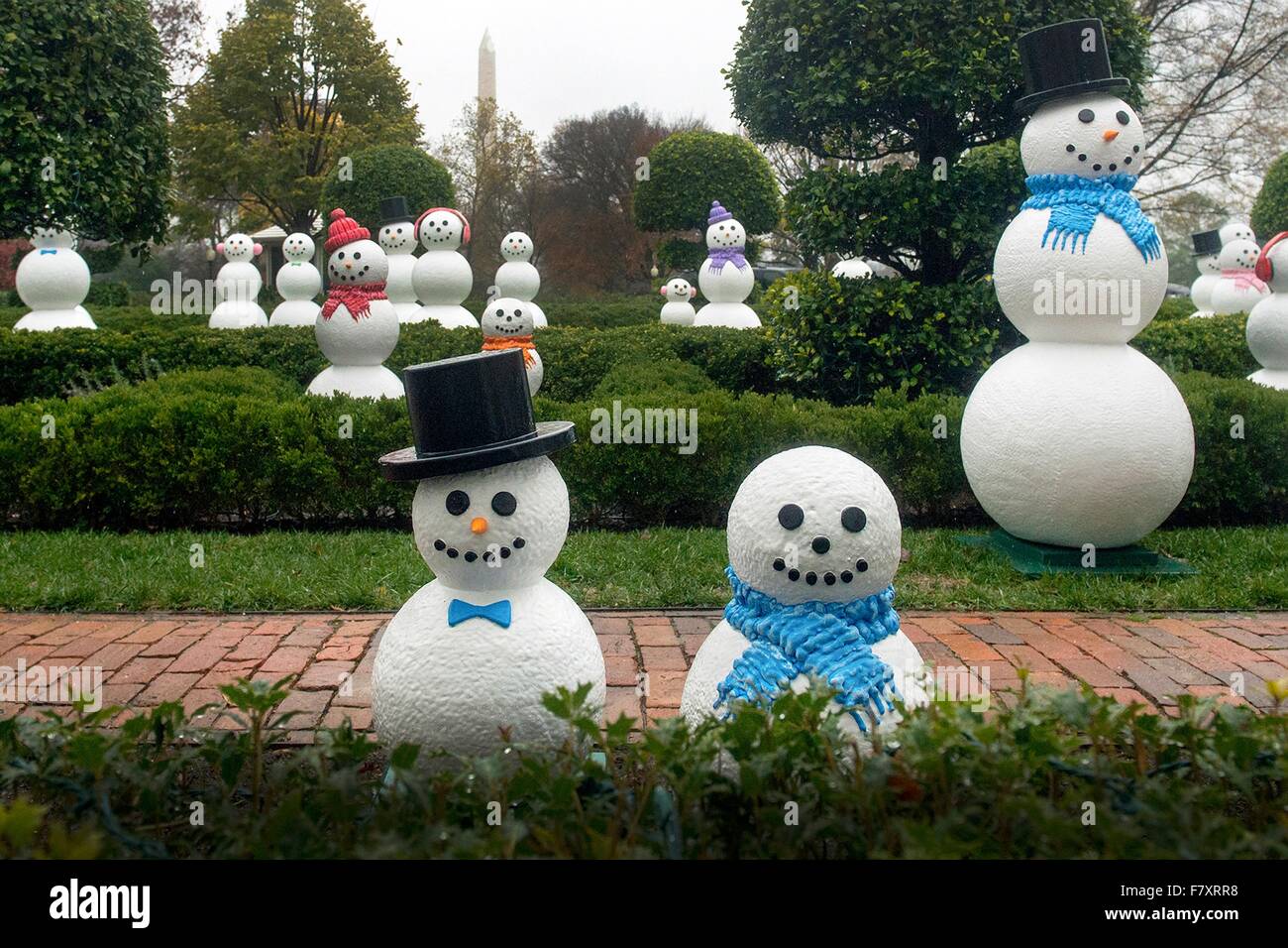 Washington DC, USA. 2nd Dec, 2015. Snowmen decorate the White House ...
