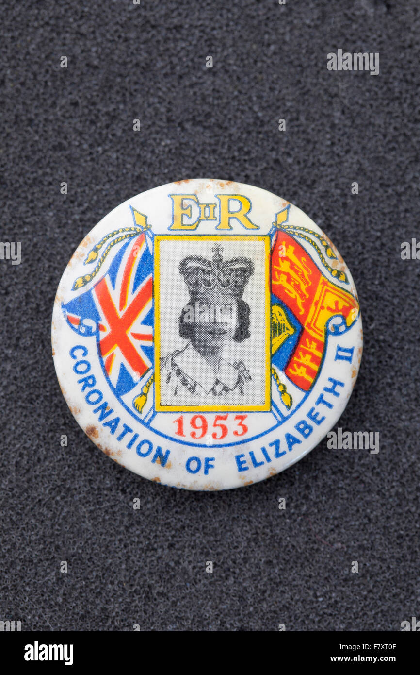 Vintage Queen Elizabeth Coronation Badge 1953 Stock Photo - Alamy