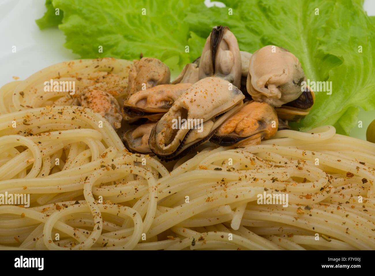 Spaghetti with mussels - famous seafood pasta Stock Photo - Alamy