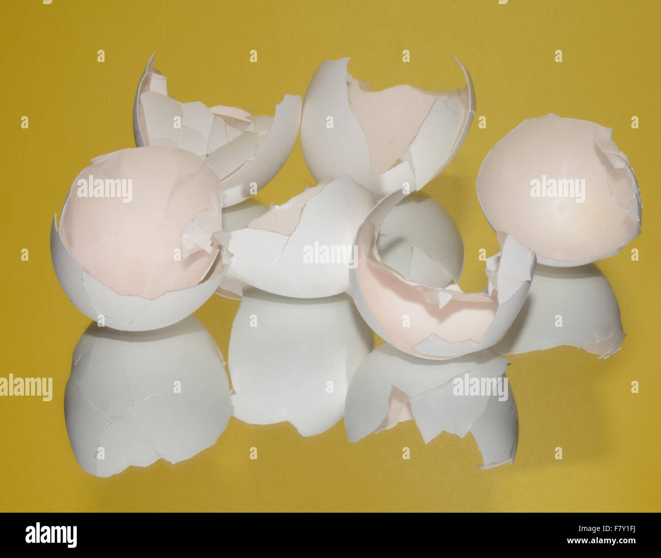 Broken egg shells hi-res stock photography and images - Alamy