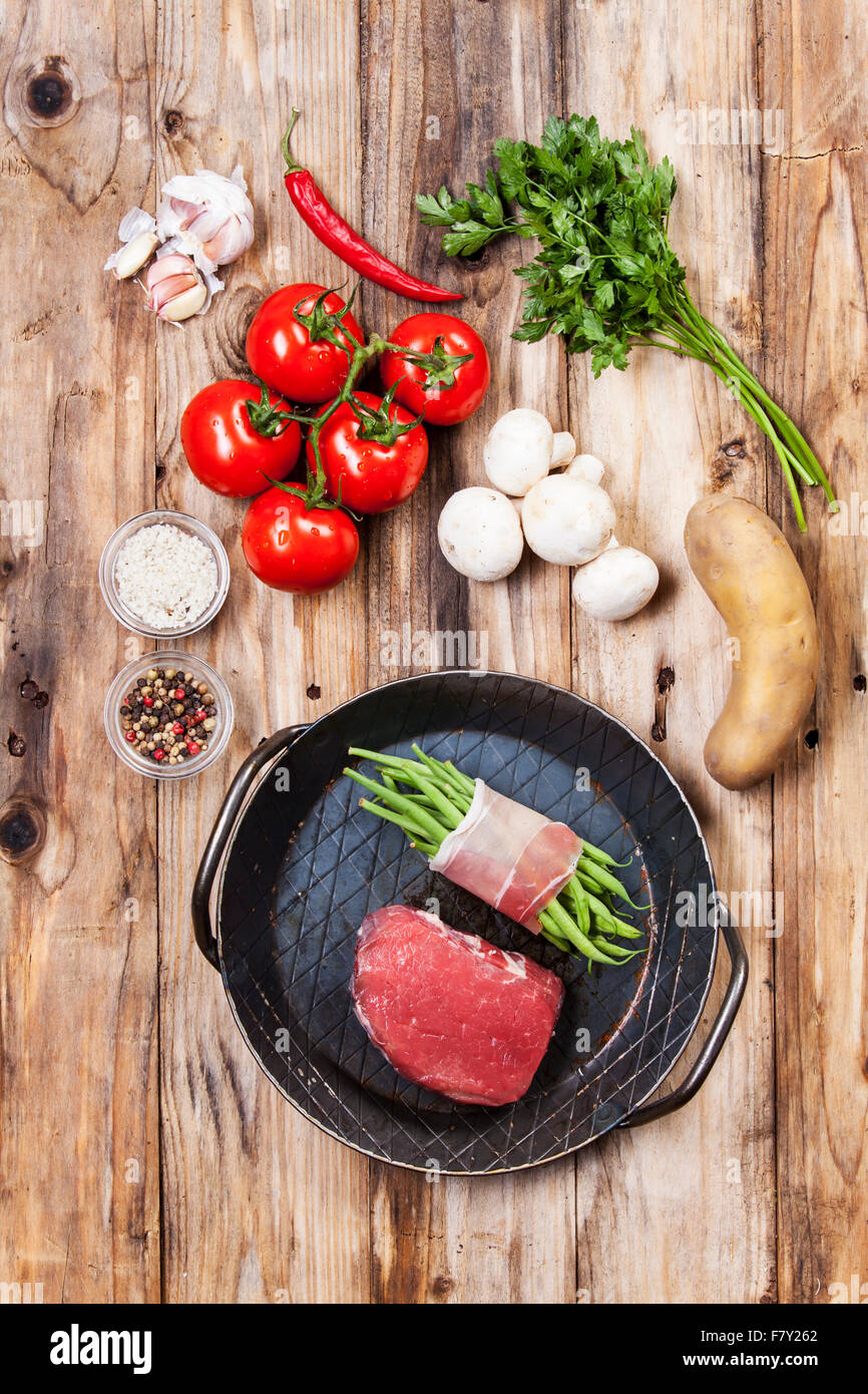 Raw iron hi-res stock photography and images - Alamy