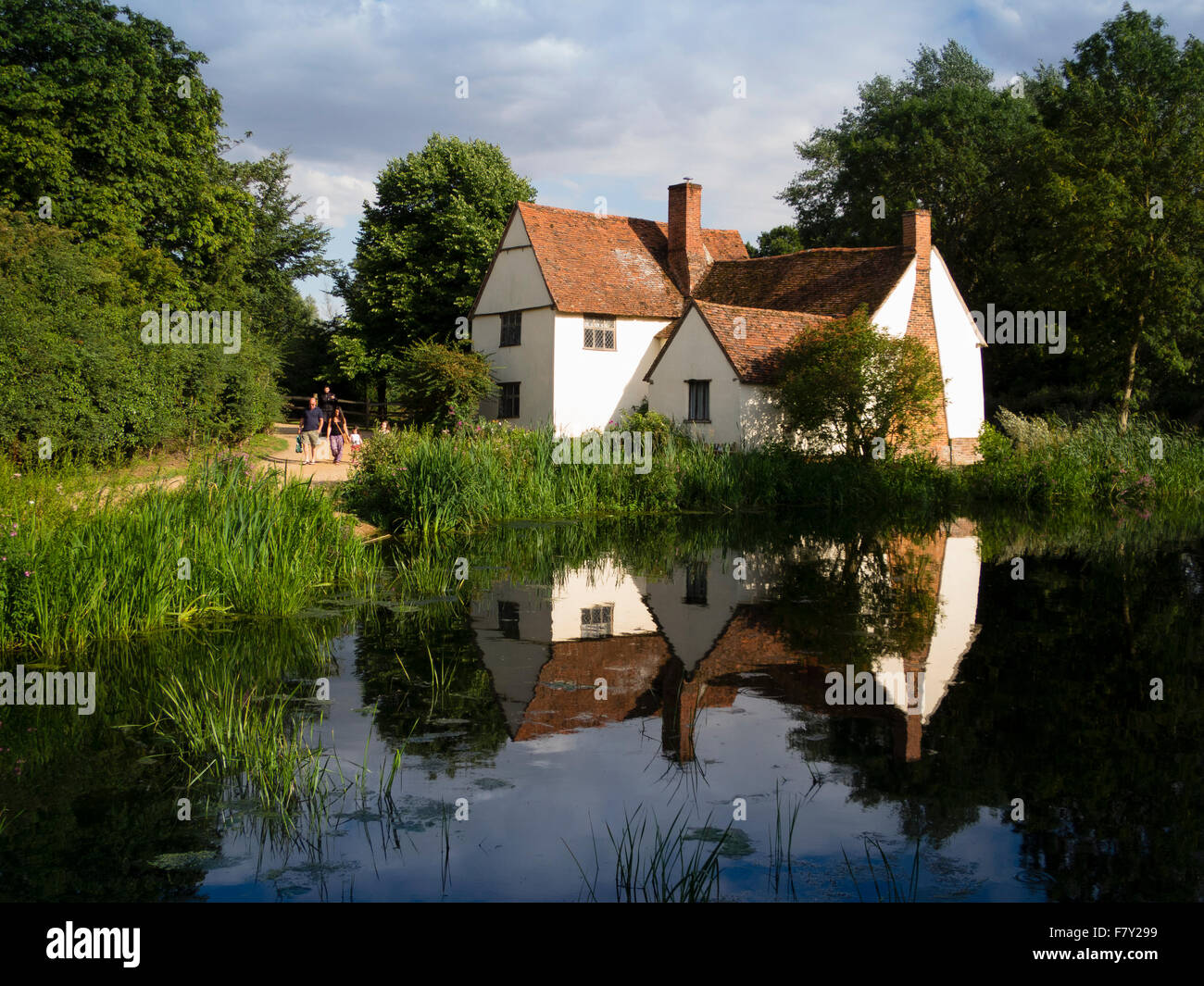 Flatford national trust hi-res stock photography and images - Alamy