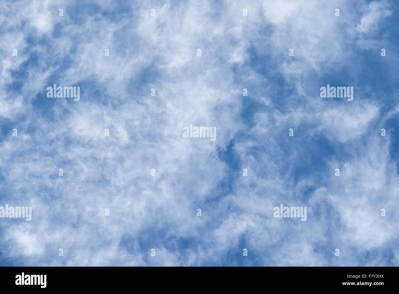 Wispy clouds hi-res stock photography and images - Alamy