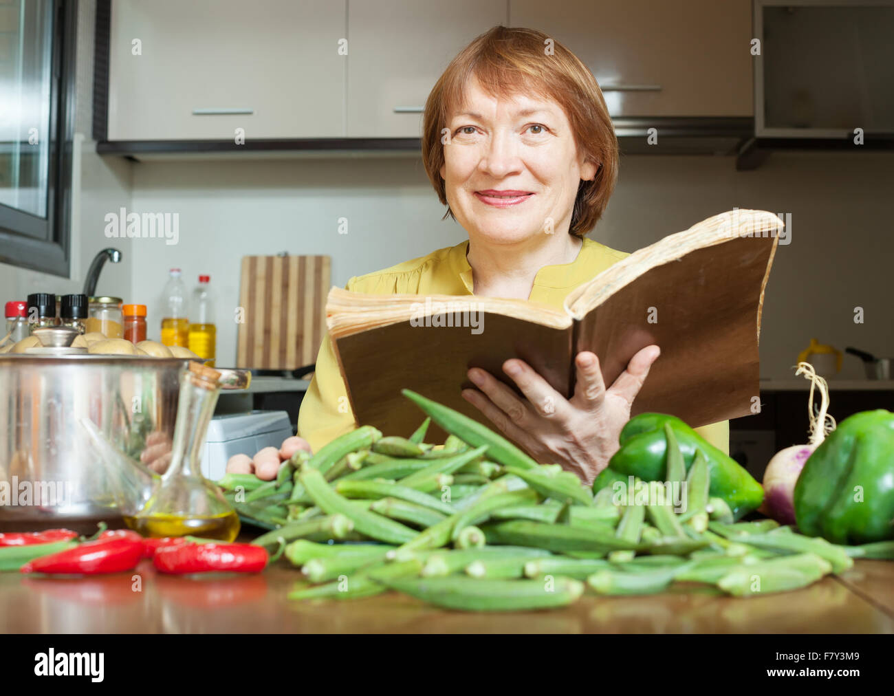 Preparing okra hi-res stock photography and images - Alamy