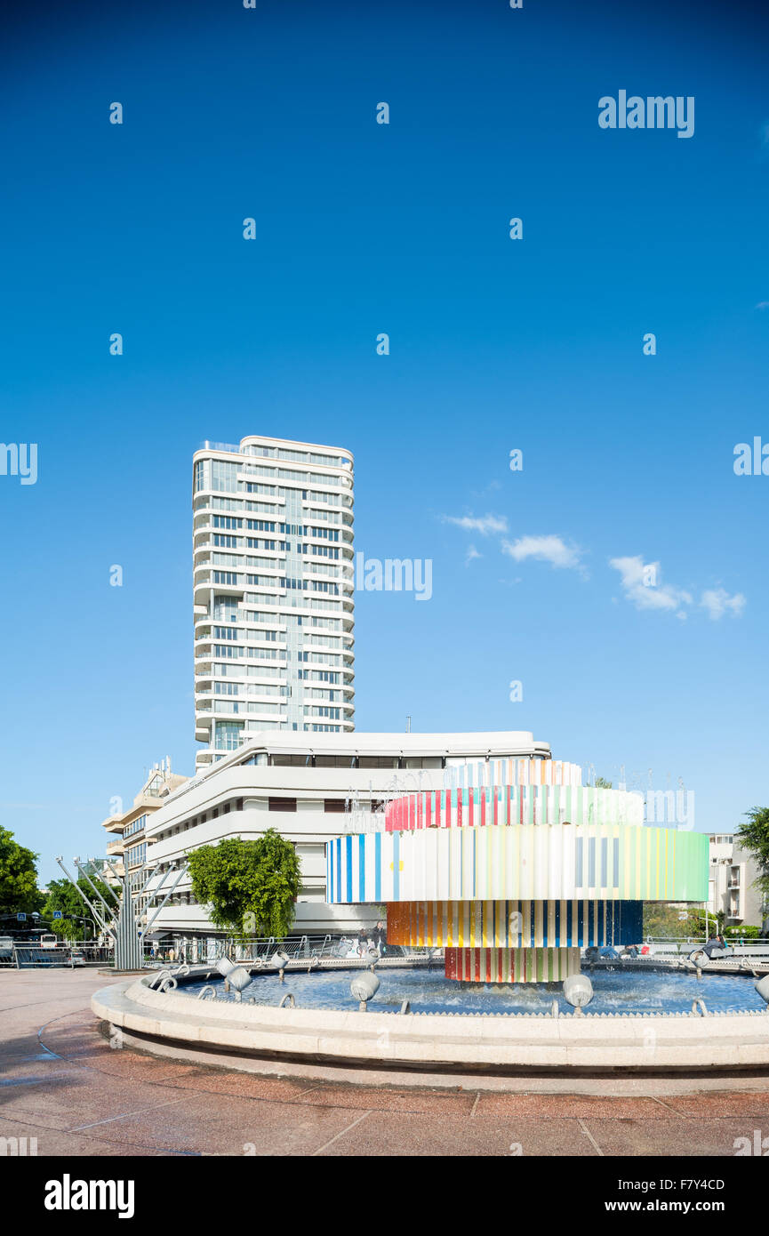 Israel, Tel Aviv - Dizengoff square fountain Stock Photo - Alamy