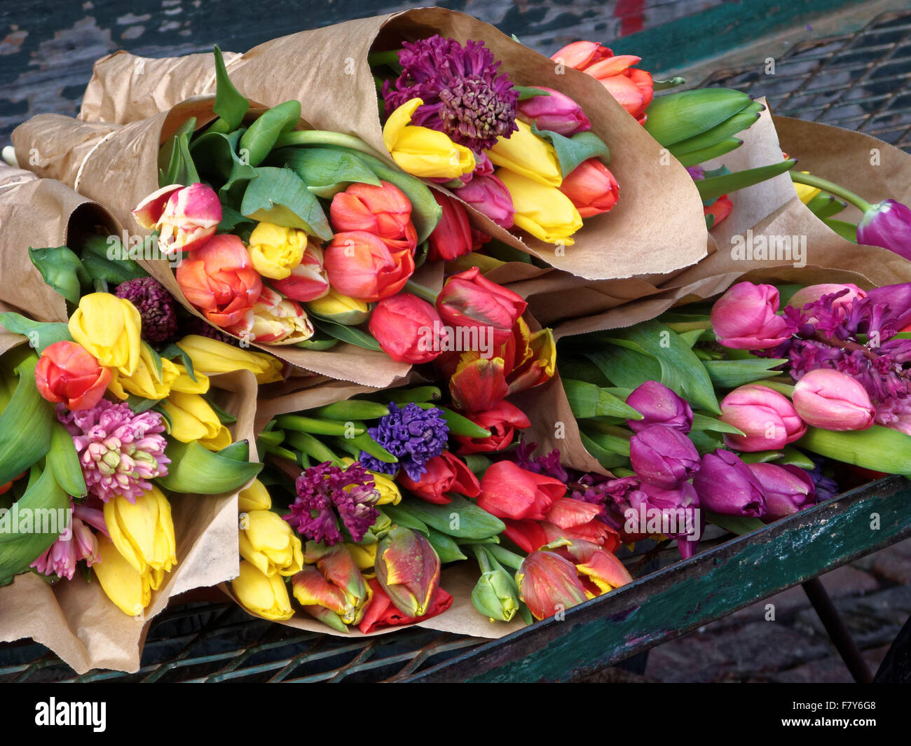 Seattle flower market hi-res stock photography and images - Alamy