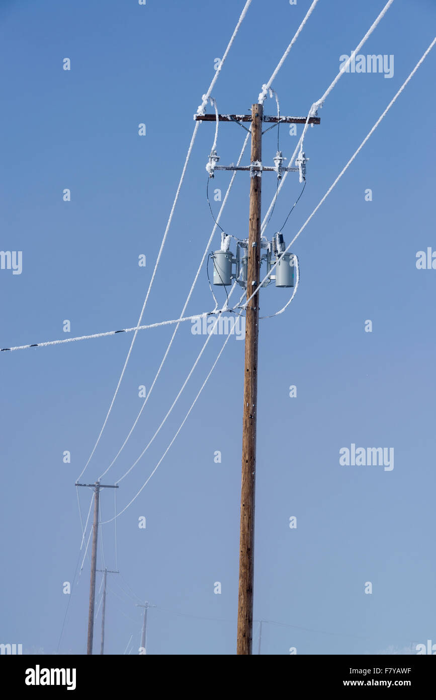 Power lines on poles pole hi-res stock photography and images - Alamy