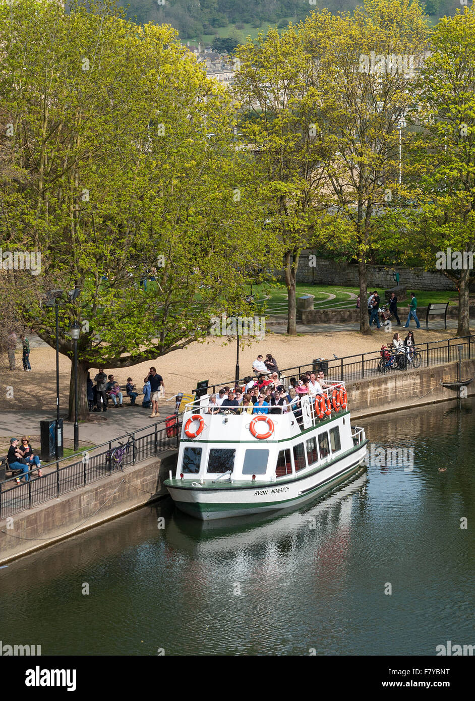 A pleasure trip boat on the river Avon in Bath, England, UK Stock Photo ...