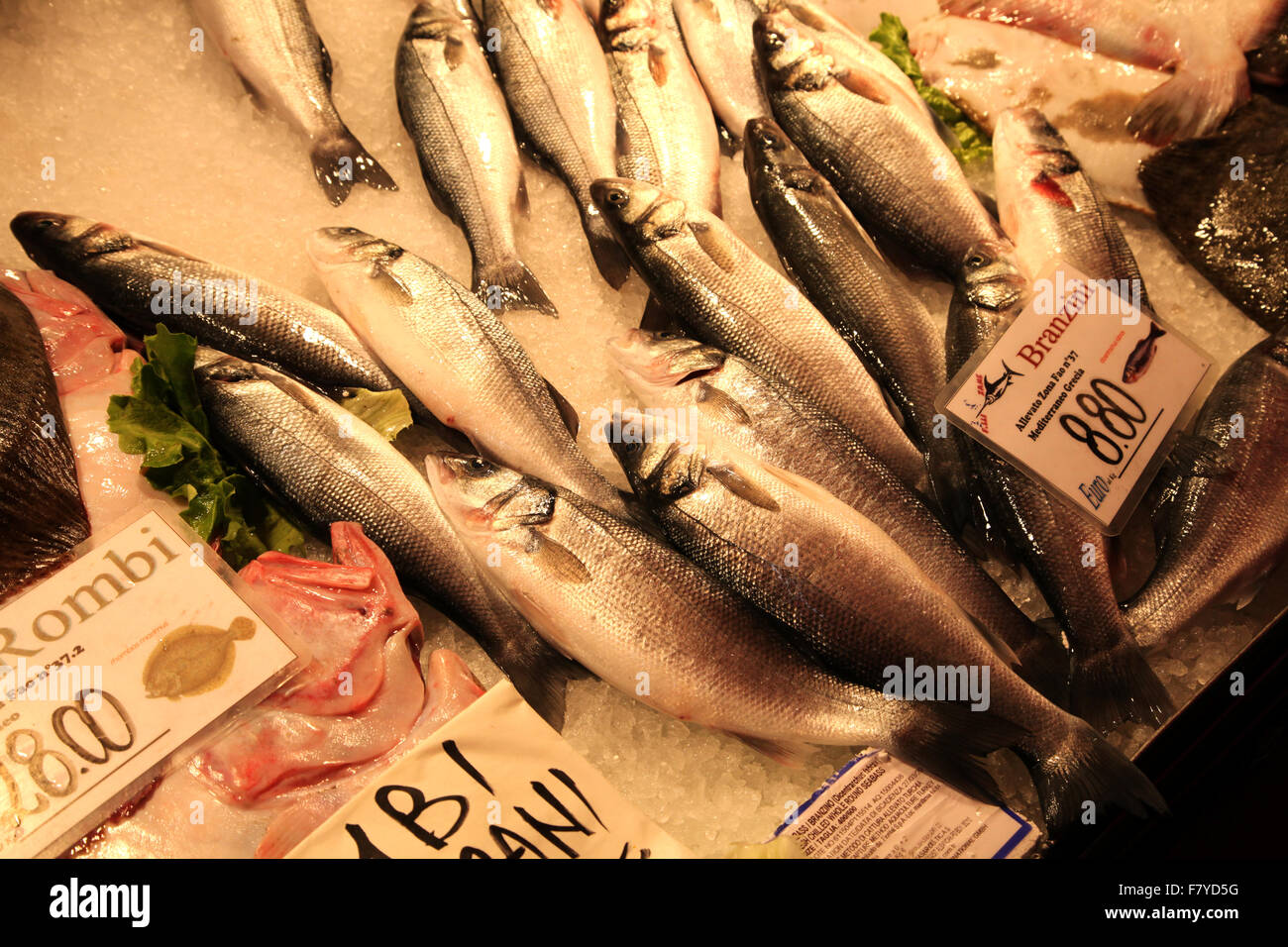 Campo della Pescheria. (Fish Market Venice Stock Photo - Alamy