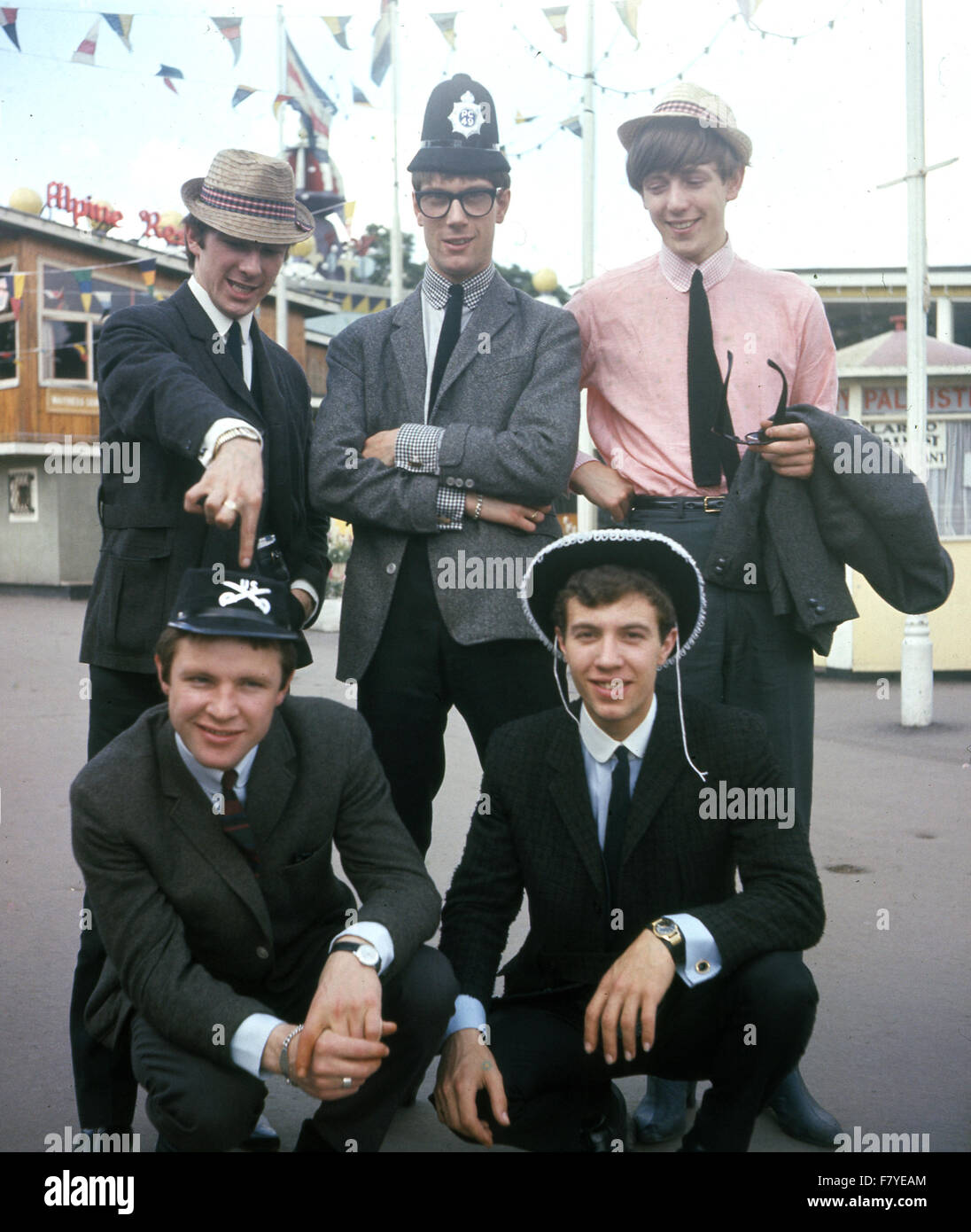 THE MOJOS UK pop group about 1964 Stock Photo - Alamy