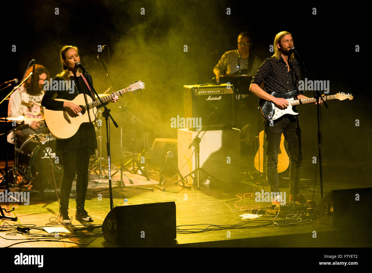 Belchatow, Poland. 3rd December, 2015. Luke Oldfield (R) and Victoria ...