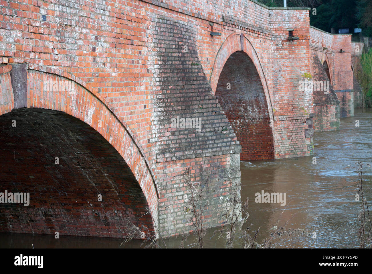 Brick built bridge hi-res stock photography and images - Alamy