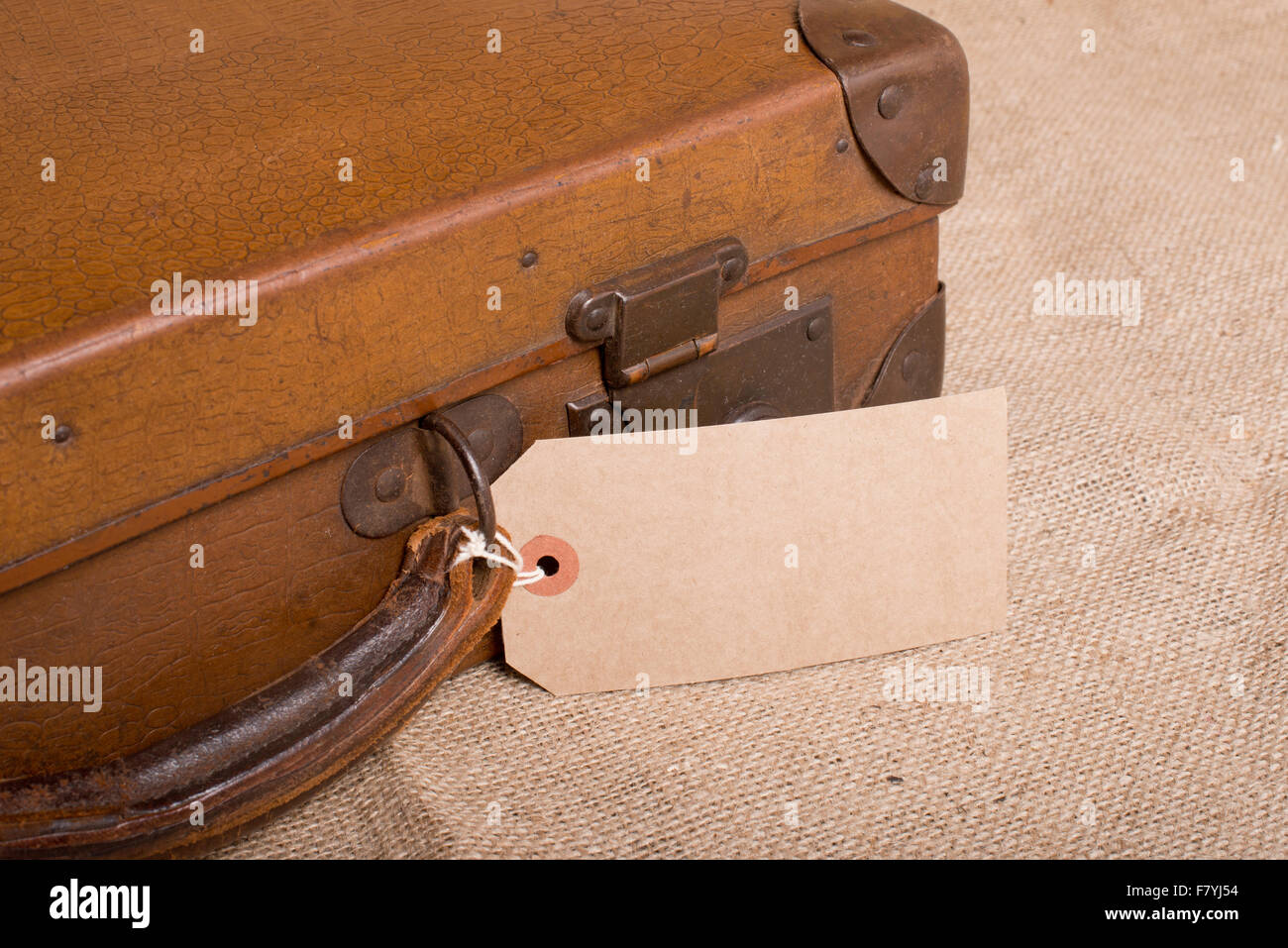 Old suitcase label hi-res stock photography and images - Alamy