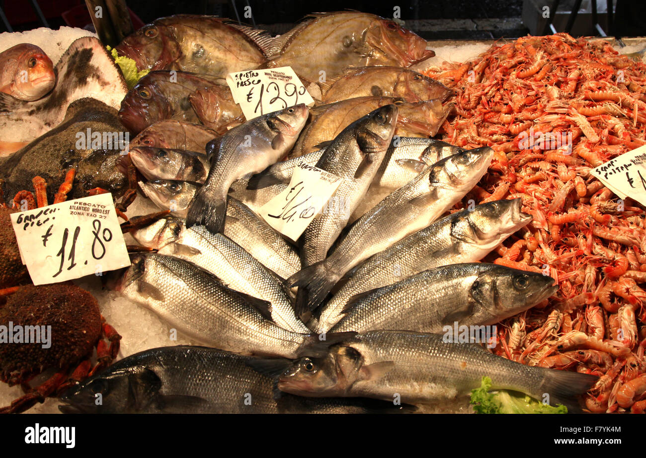 Campo della Pescheria. (Fish Market Venice Stock Photo - Alamy