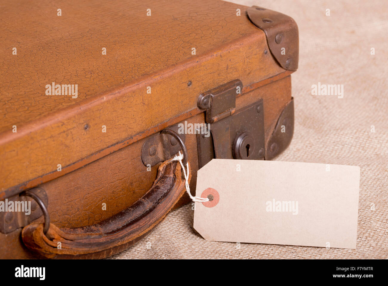 Old suitcase label hi-res stock photography and images - Alamy