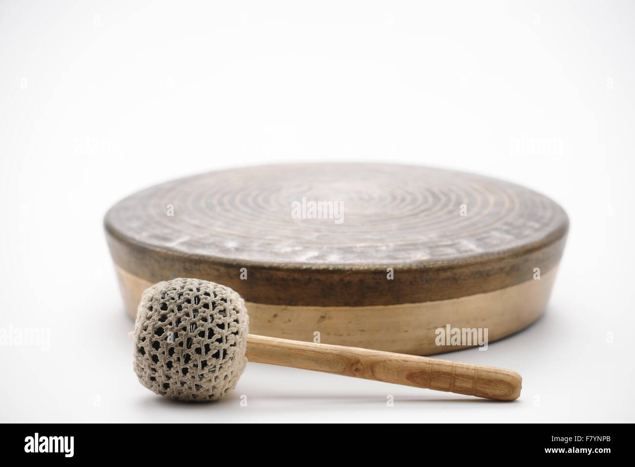 Gong Instrument Stock Photos & Gong Instrument Stock Images - Alamy