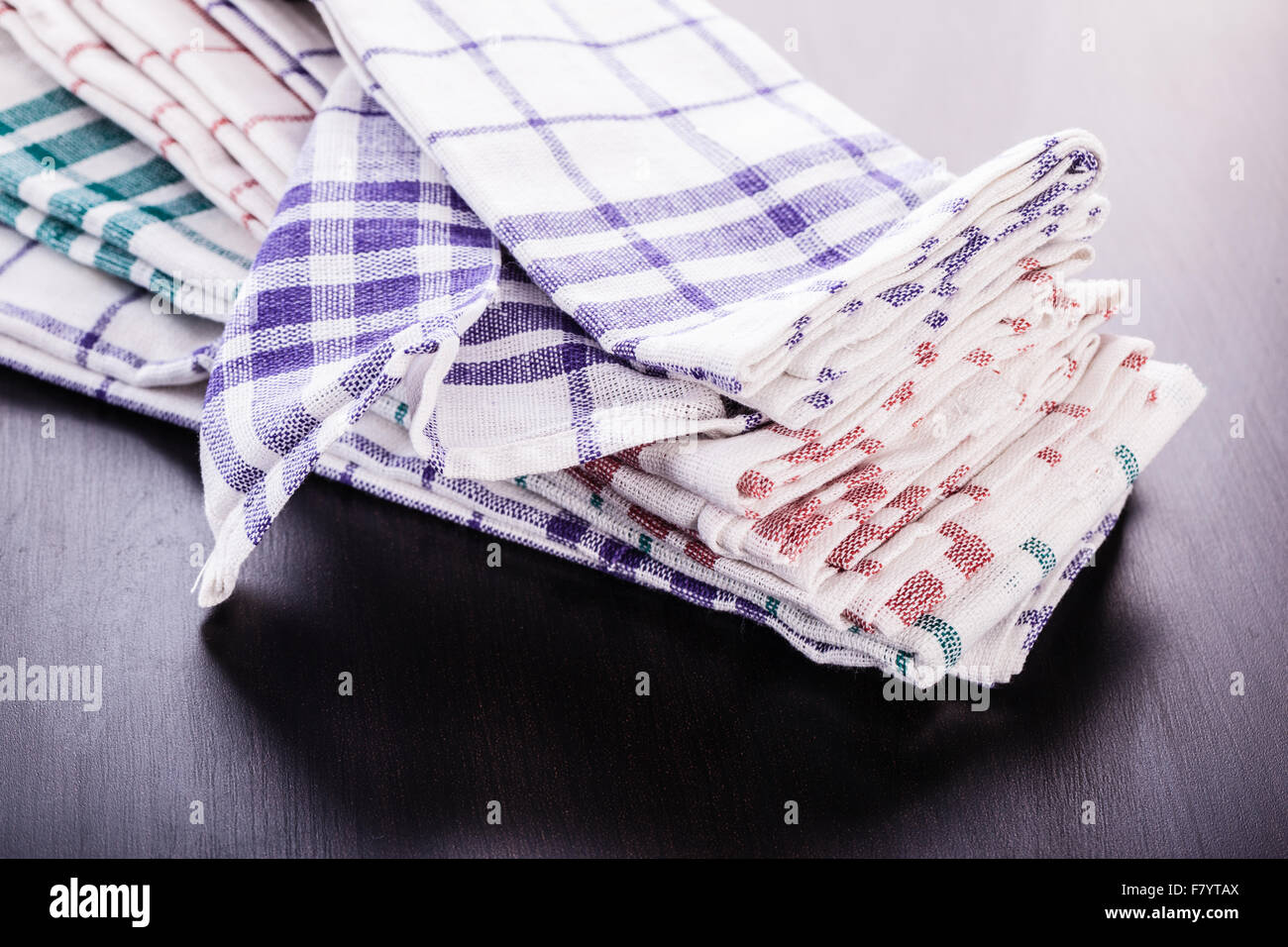 Dish cloth hi-res stock photography and images - Alamy