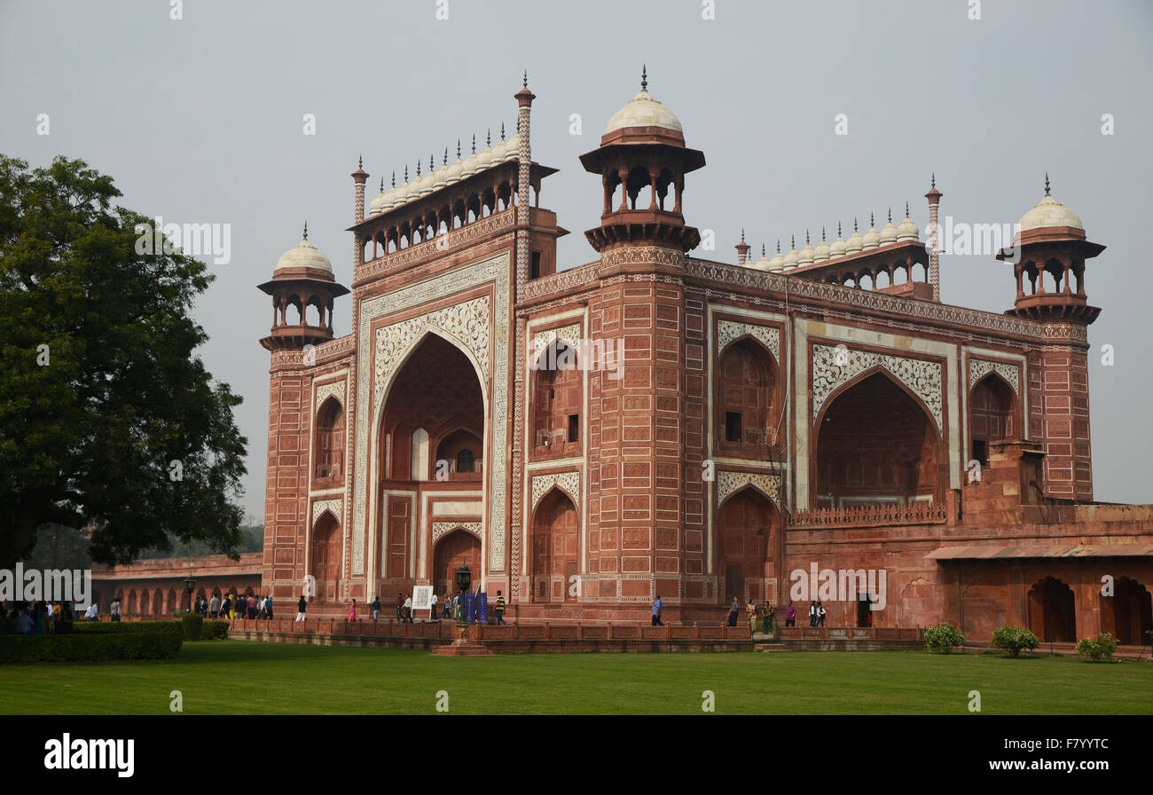 Entrance Gate of Taj Mahal,Agra,India Stock Photo - Alamy