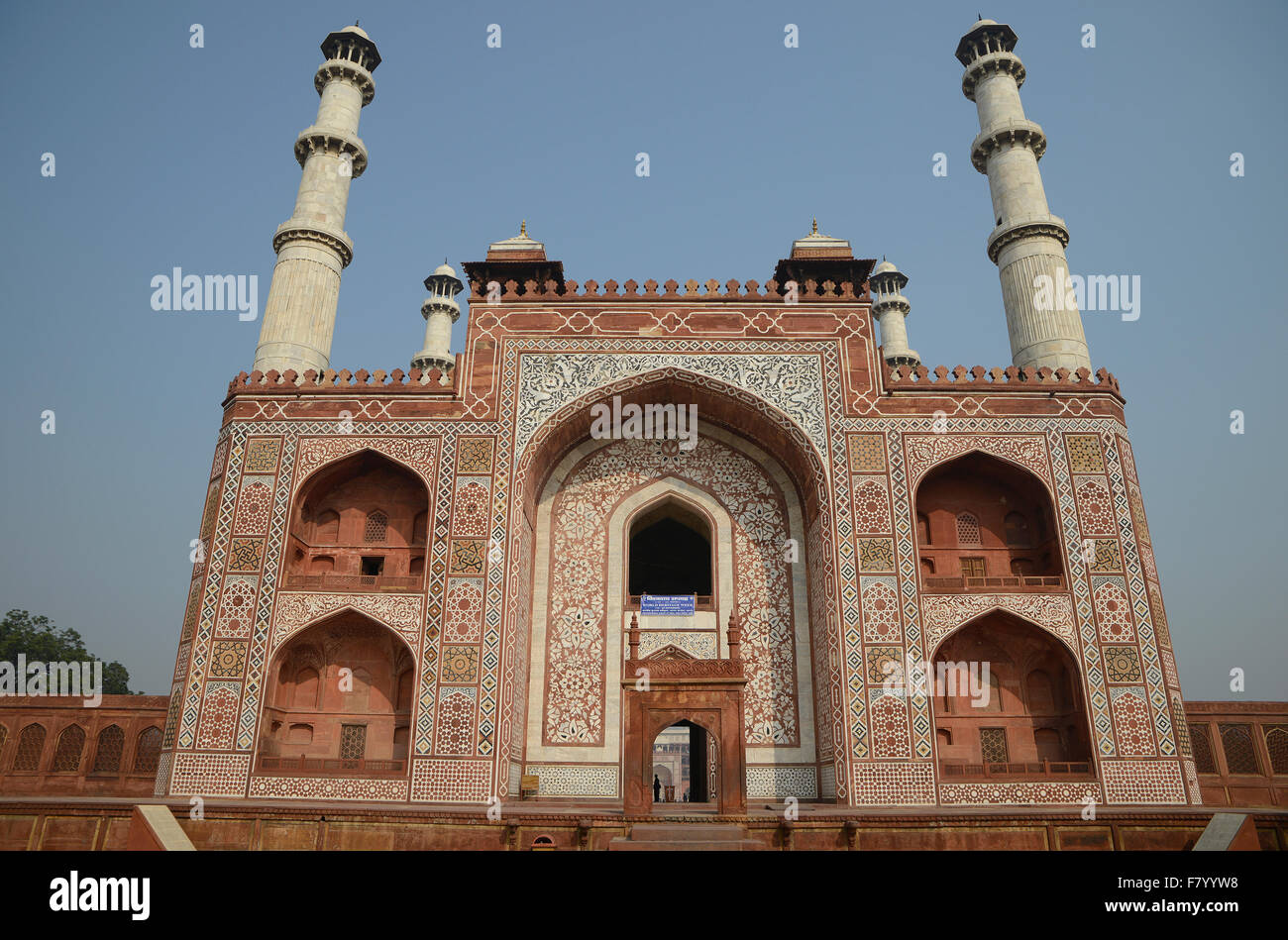 Entrance gate to Akbar's tomb Stock Photo - Alamy