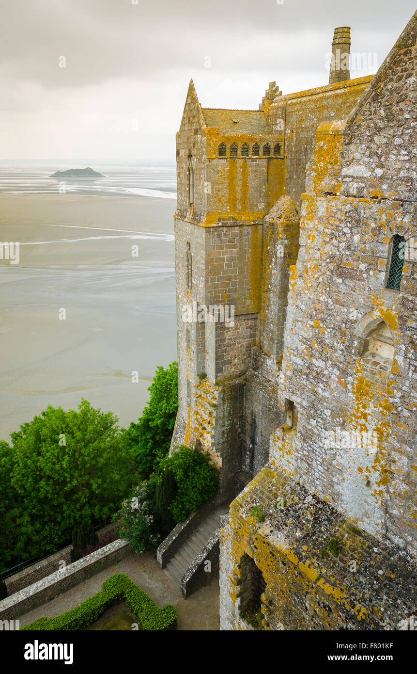 Abbey walls and bay, Mont Saint-Michel monastery, Normandy, France ...