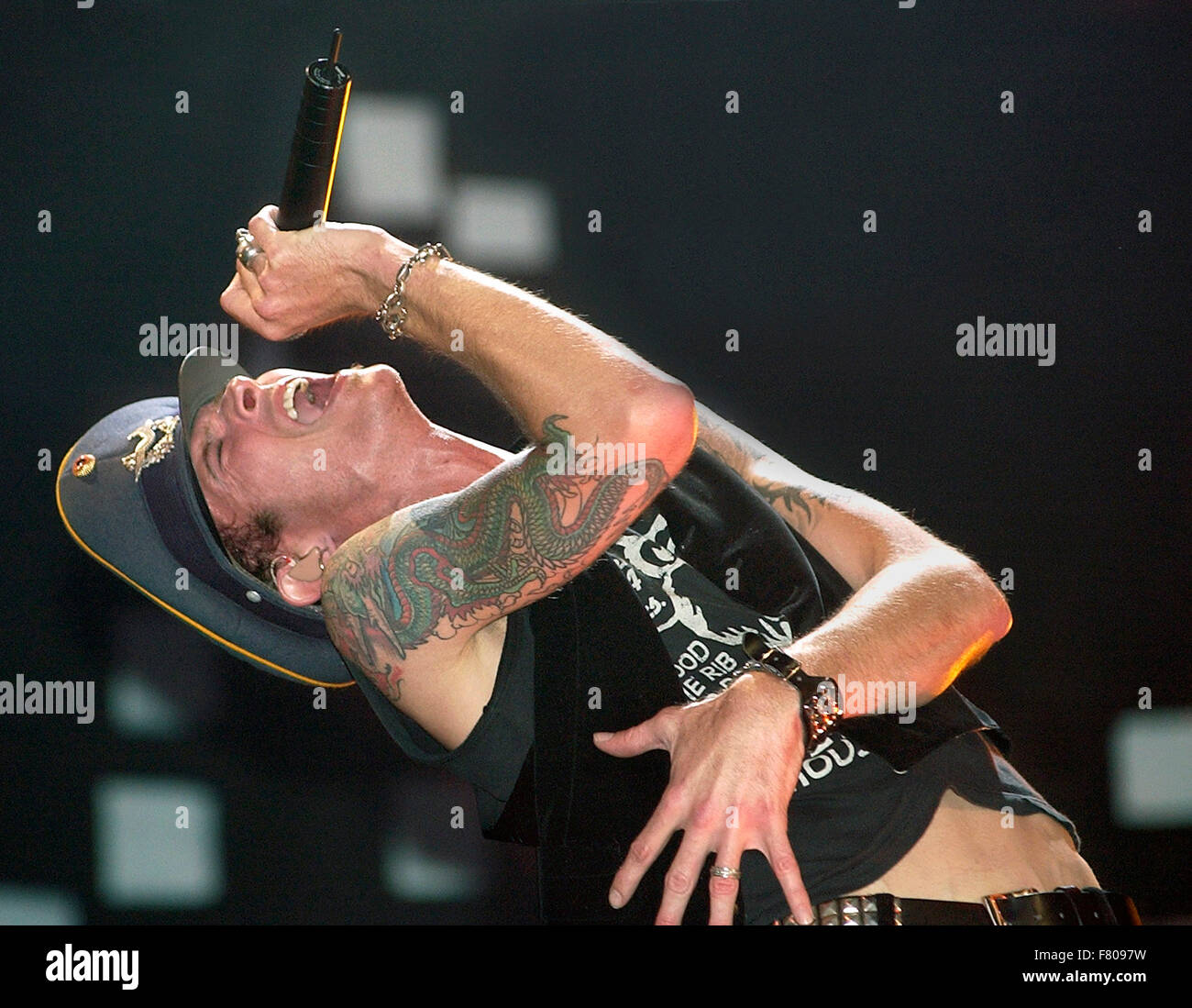 File. 3rd Dec, 2015. SCOTT WEILAND, best known as the lead singer for ...